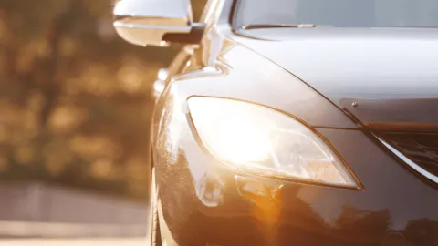 Flickering Headlights? 6 Causes and Simple Fixes You Should Know