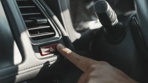The Best Ways to Use Hazard Lights Car Safely and Effectively