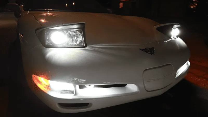 Projector vs. Reflector Headlights: What's the Difference? - Carlightvision